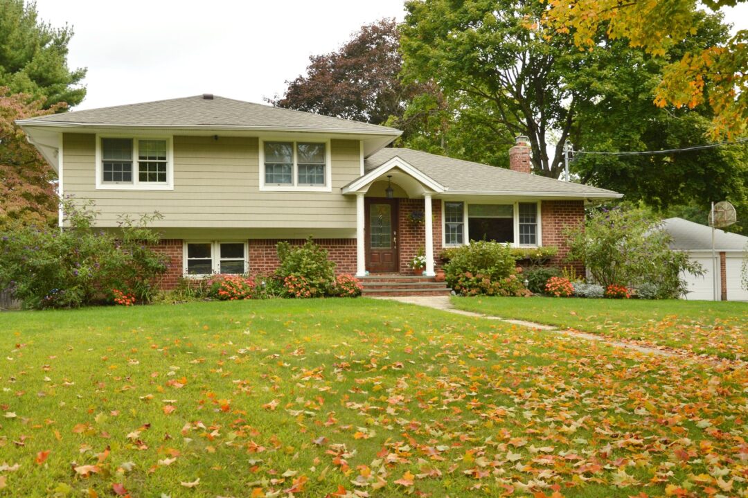 Buying Property in the USA: The Complete Guide | USA Property Guides